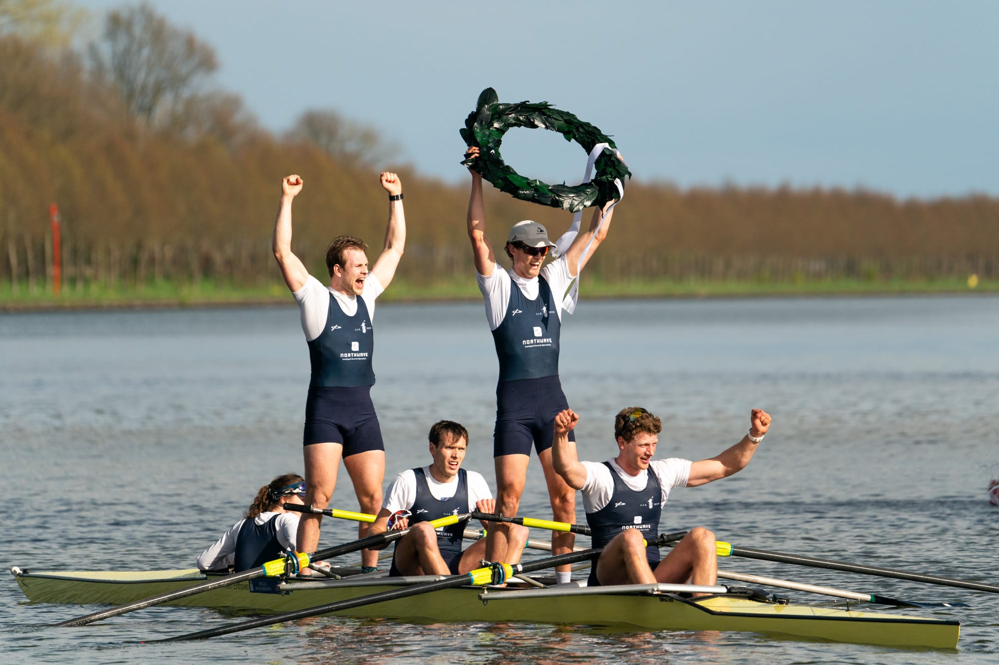 TRITON OUDE VIER WINT DE 140e VARSITY - KNSRB
